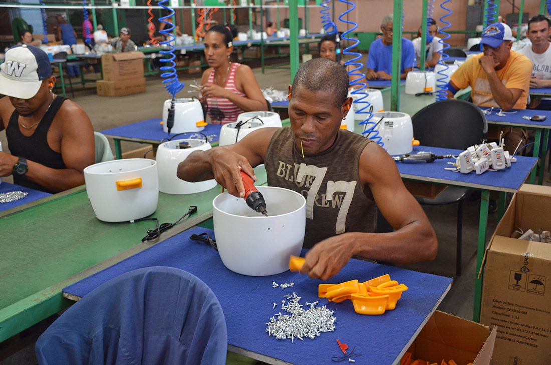 Cuba welcomes 2021 in victory, introduces new monetary policy ...
